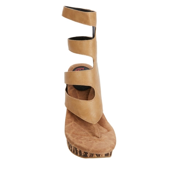 Modzori | Shoes | Modzori Corona 2in Reversible Wedge Gladiator Sandals ...